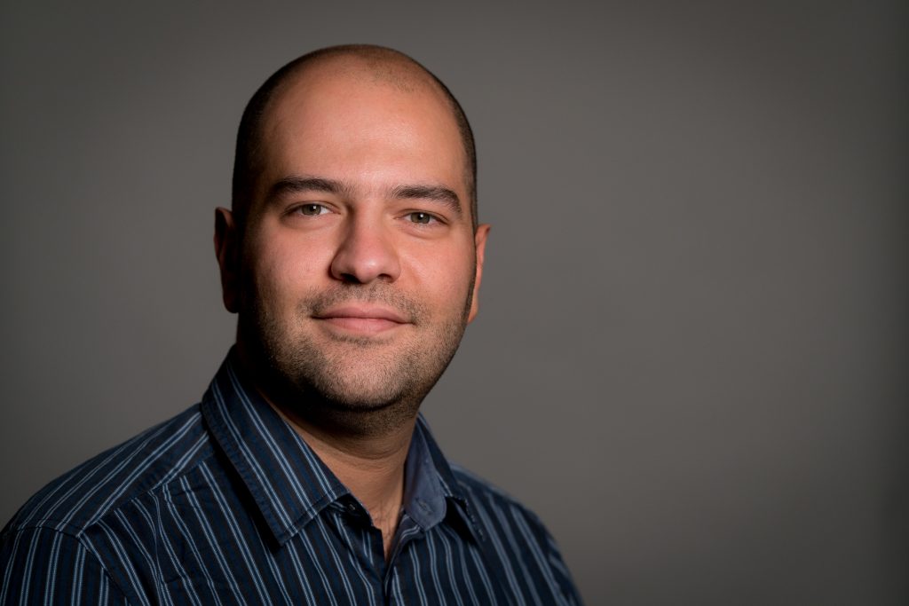 Amir Atabaki - Physical Optics and Electronics GroupPhysical Optics and ...